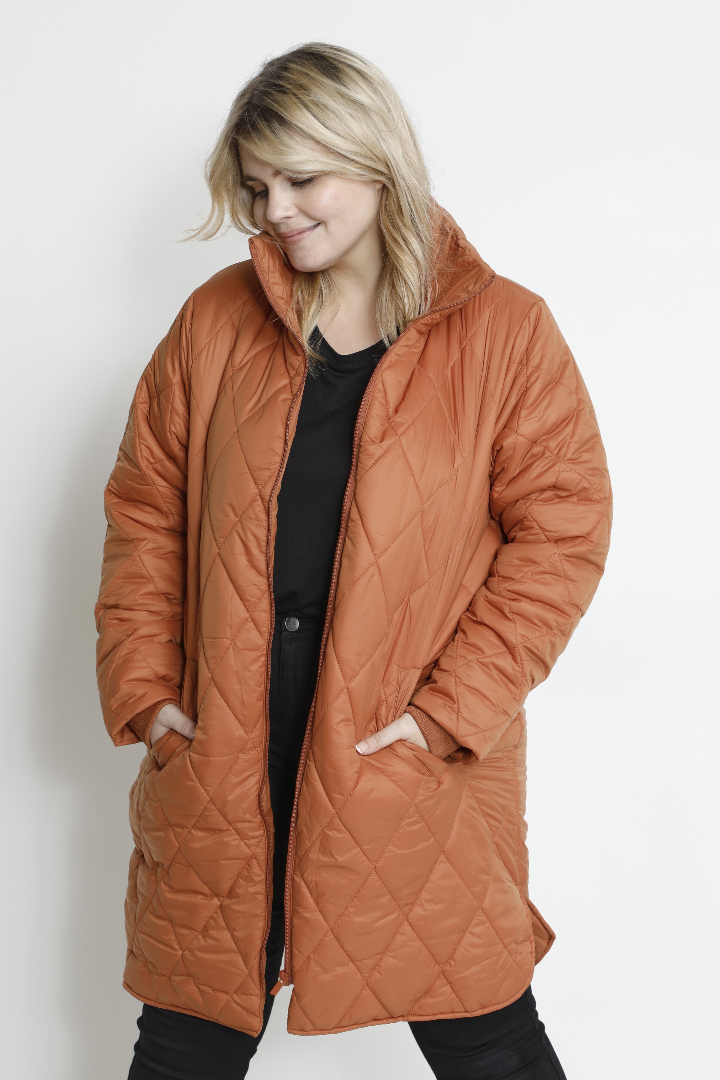 Kaffe Curve - Mode til Plus Size Kvinder | Stort Udvalg